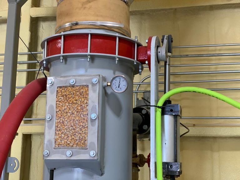 Grain Bagging System fills 50 lb. Bags with Shelled Corn