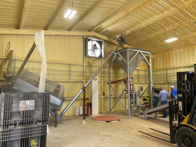 Grain Bagging System fills 50 lb. Bags with Shelled Corn