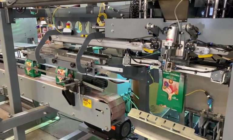 Dry Pet Food Bagging Systems and Machines | Bags, Pouches, Boxes